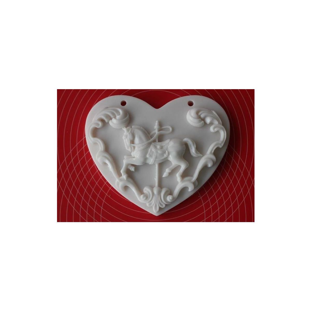 Simo Silikon Delikli Kalpli At Sabun ve Kokulu Taş Kalıbı Fiyatları